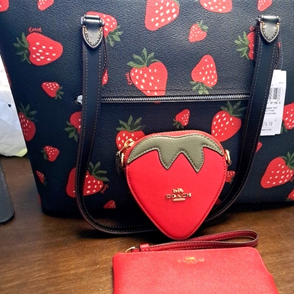 Coach | Bags | Coach Strawberry Gallery Tote And Strawberry Coin Purse ...